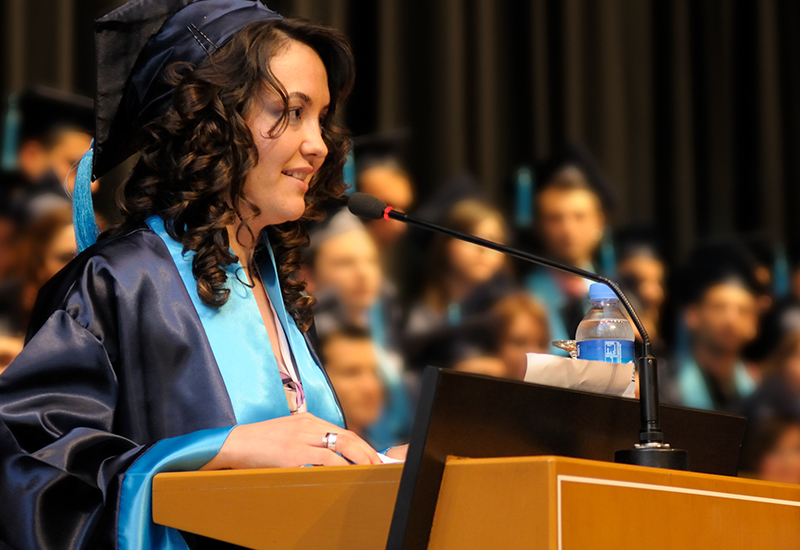 How to give a graduation speech - Microsoft 365